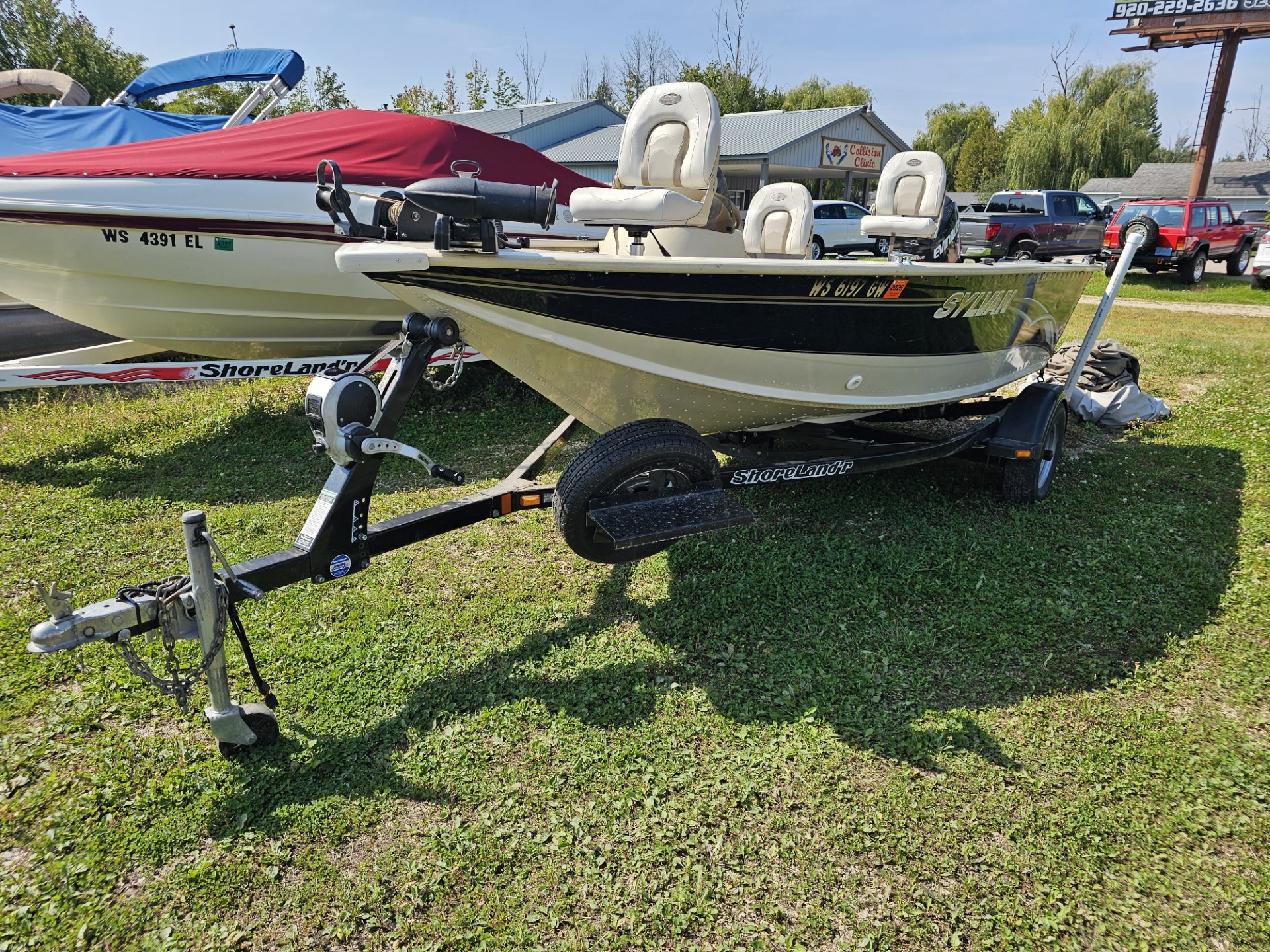 2004 SYLVAN AVENGER 1600 - BlackHawk Marine